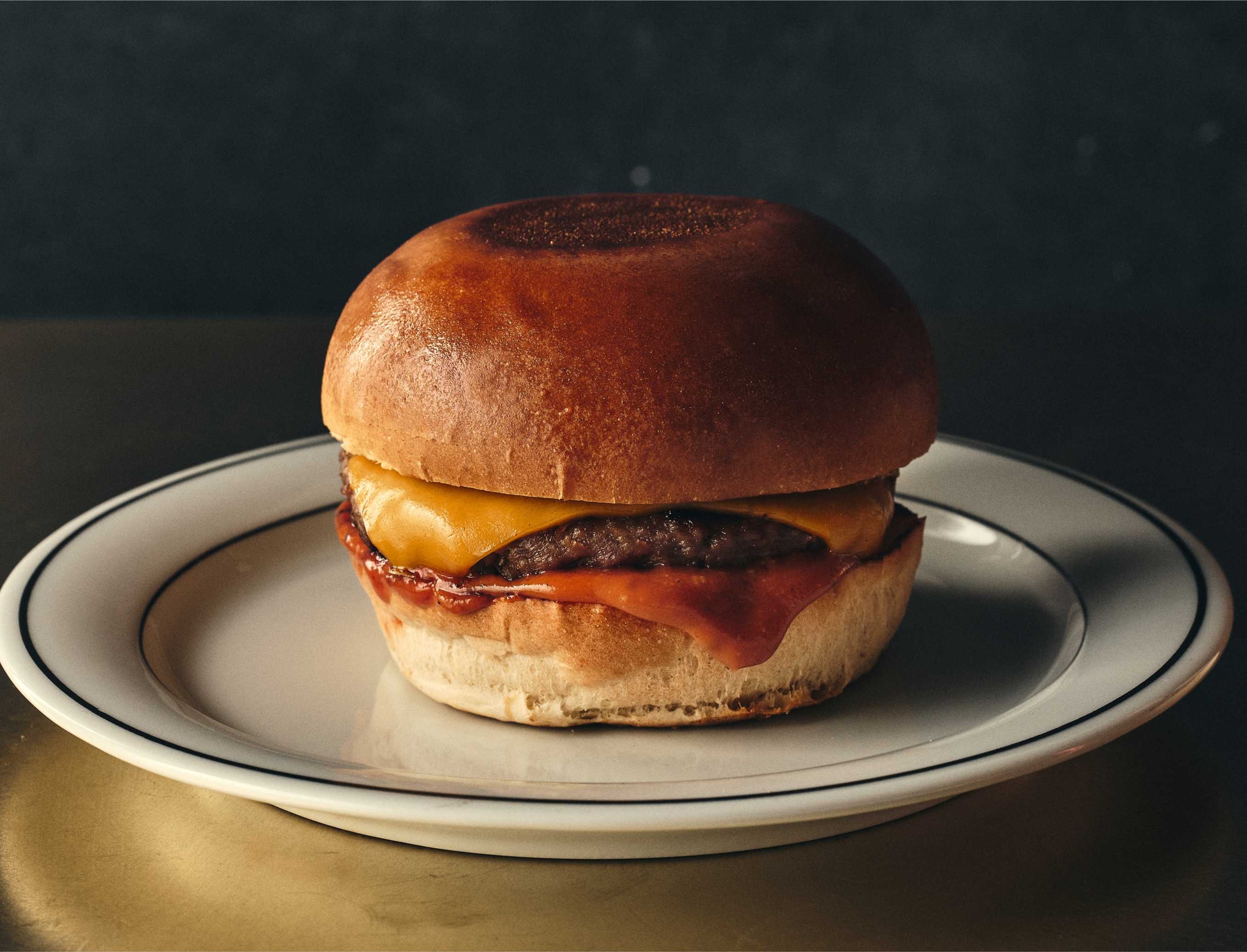 Jango - הלל הזקן 12, תל אביב יפו - מסעדת בשרים • לא כשר | איזי